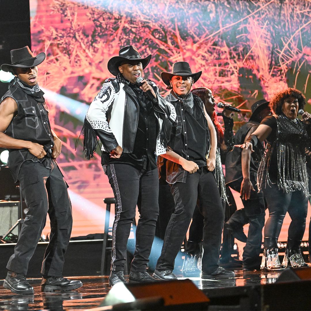 Singer Anthony Brown - Image 18 from 39th Annual Stellar Awards ...