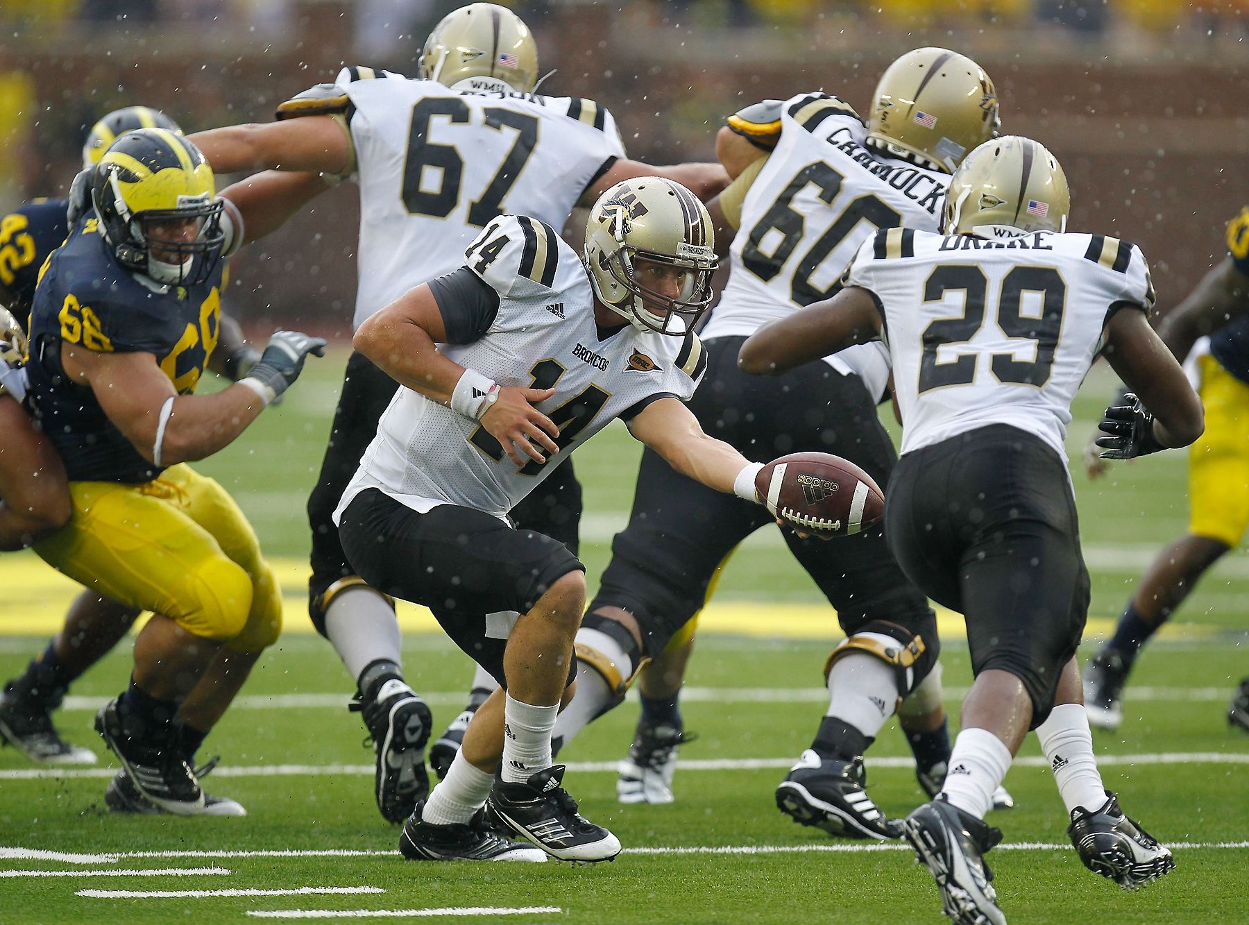 Western Michigan’s Tevin Drake - Image 3 from College Athletes Behaving ...