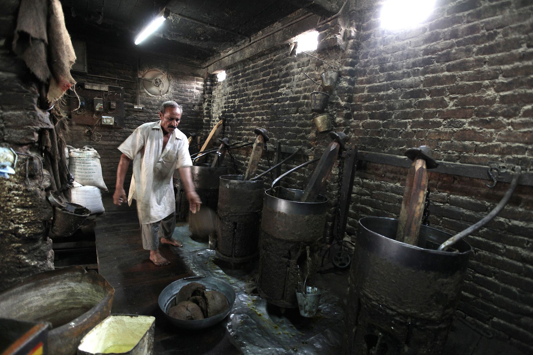 Pakistan - The most - Image 14 from Workplace Death Traps: 9 Countries ...