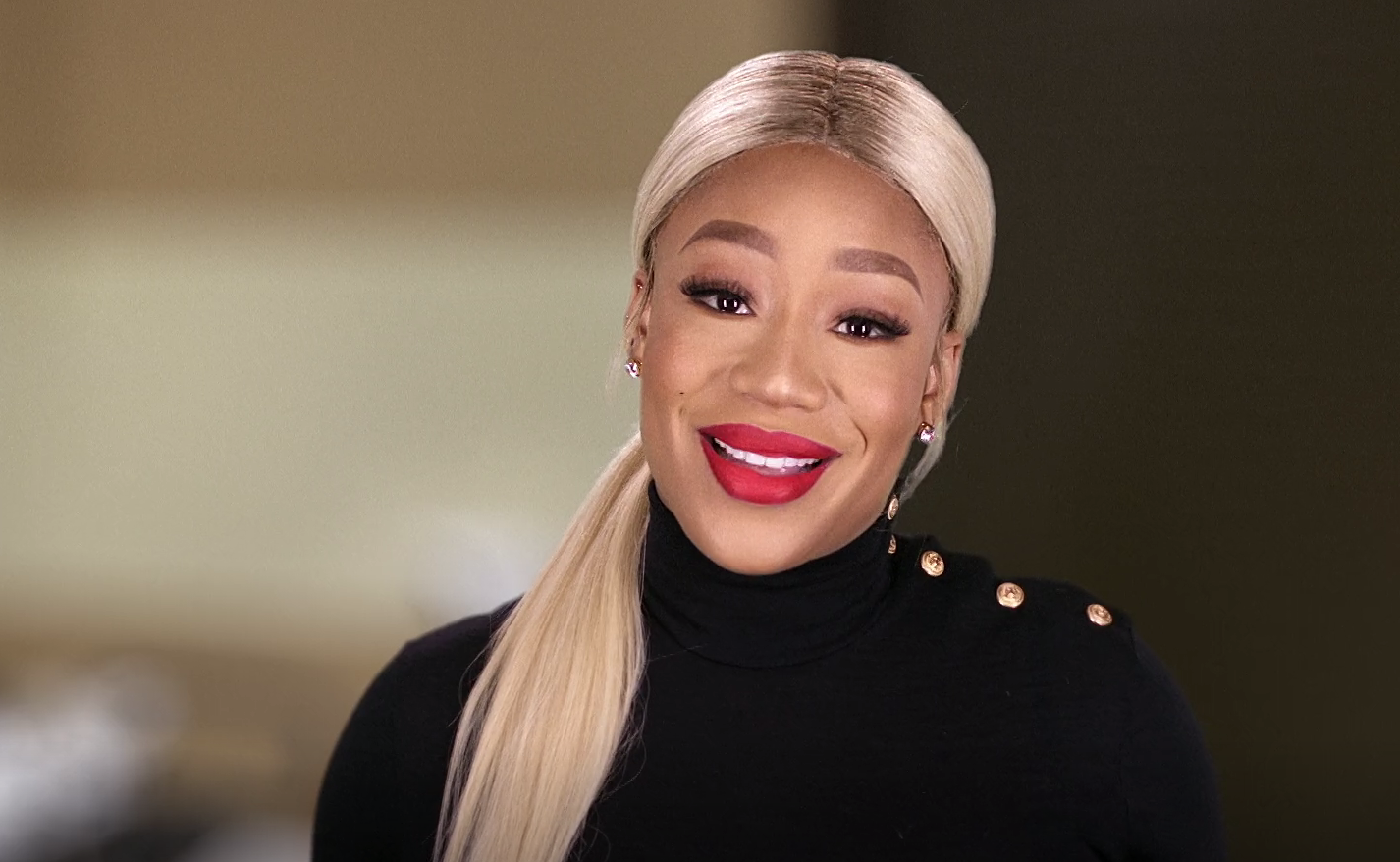 Jessica Dime Shines in Her Maternity Shoot | News | VH1