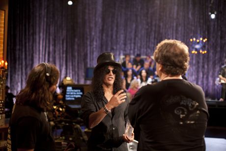 Eddie questions Slash about - Image 5 from That Metal Show: On Set With ...