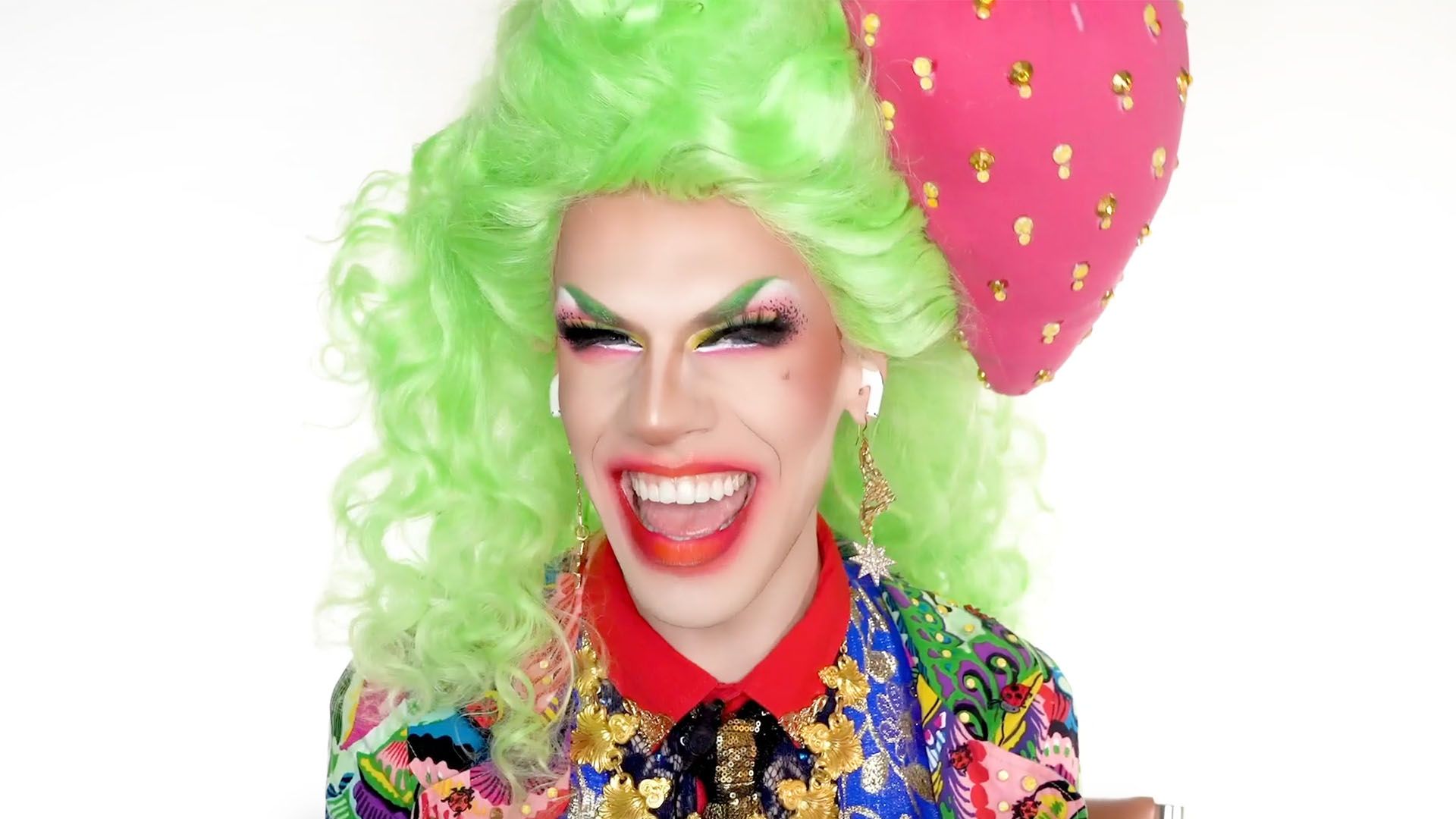 Ruvealing the Look - Utica Queen - (Video Clip) | VH1