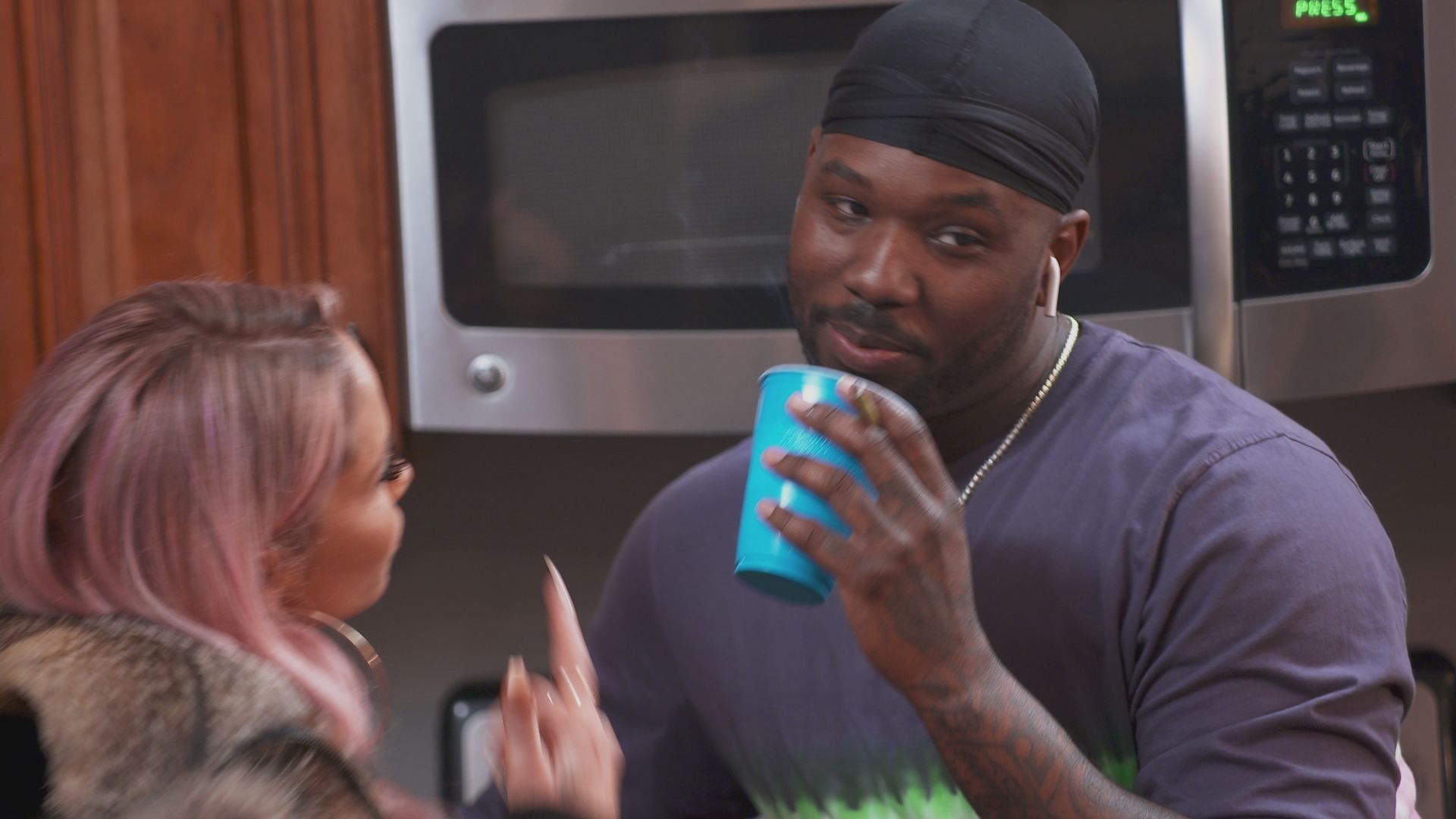 Phor Introduces the 9MAG Crew to Sophia Body - Black Ink Crew Chicago ...