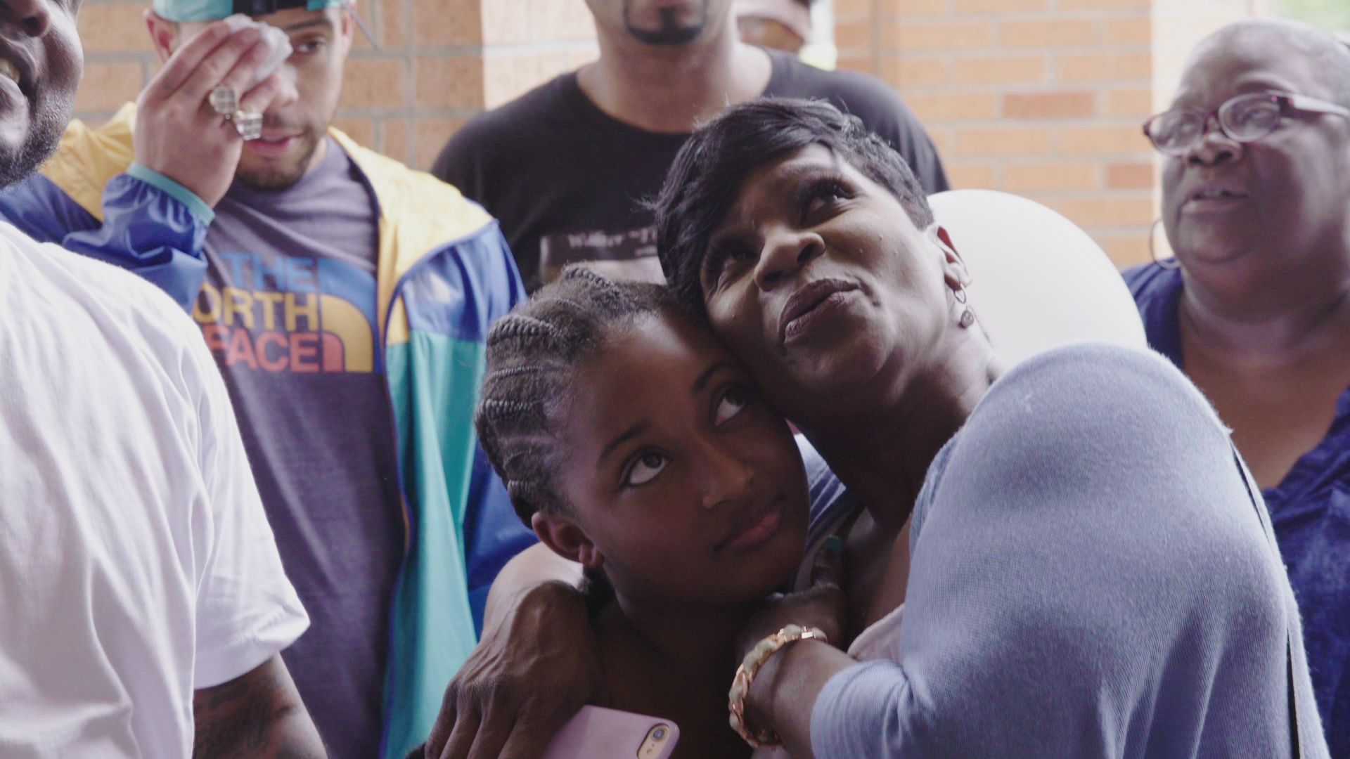 Toya Pays Her Respects - T.I. & Tiny: Friends & Family Hustle (Video ...