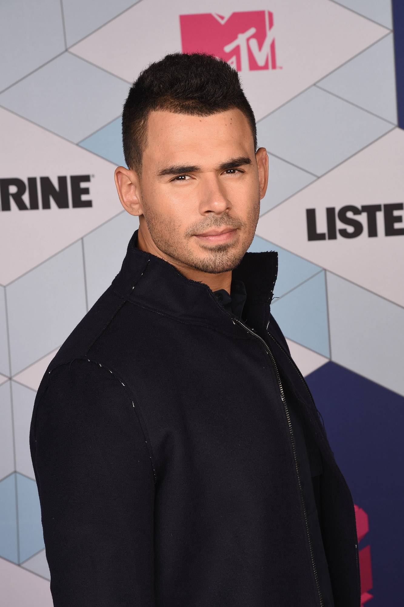 Image 14 from Check Out the Celebs Who Rocked the 2016 EMA Red Carpet ...