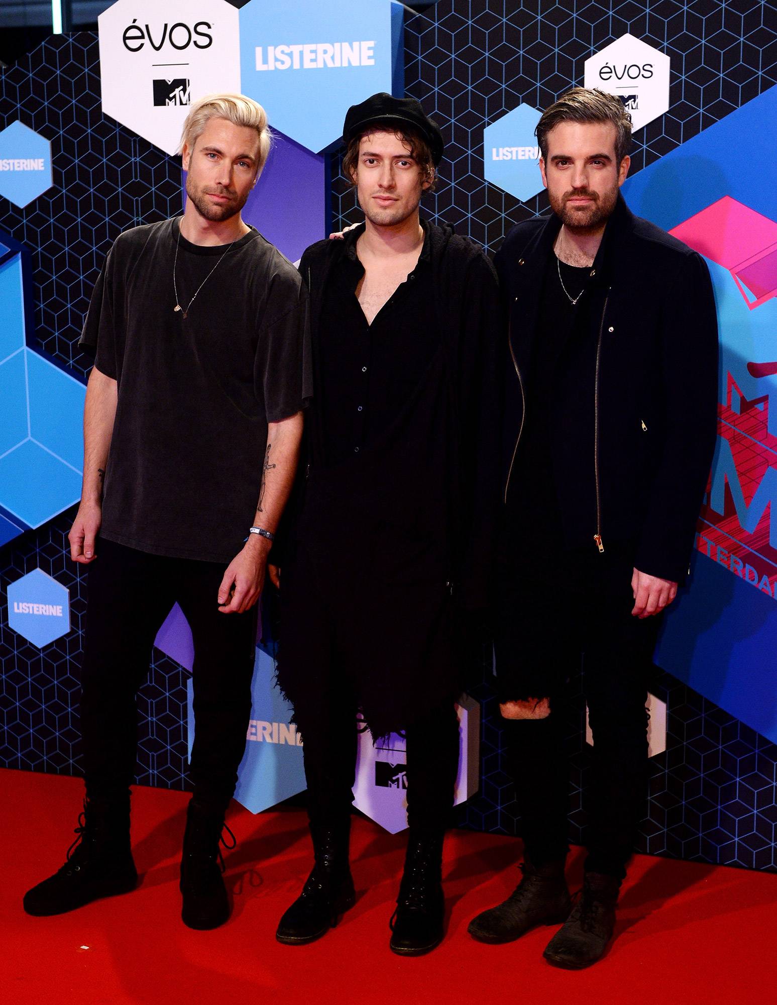 Image 22 from Check Out the Celebs Who Rocked the 2016 EMA Red Carpet ...